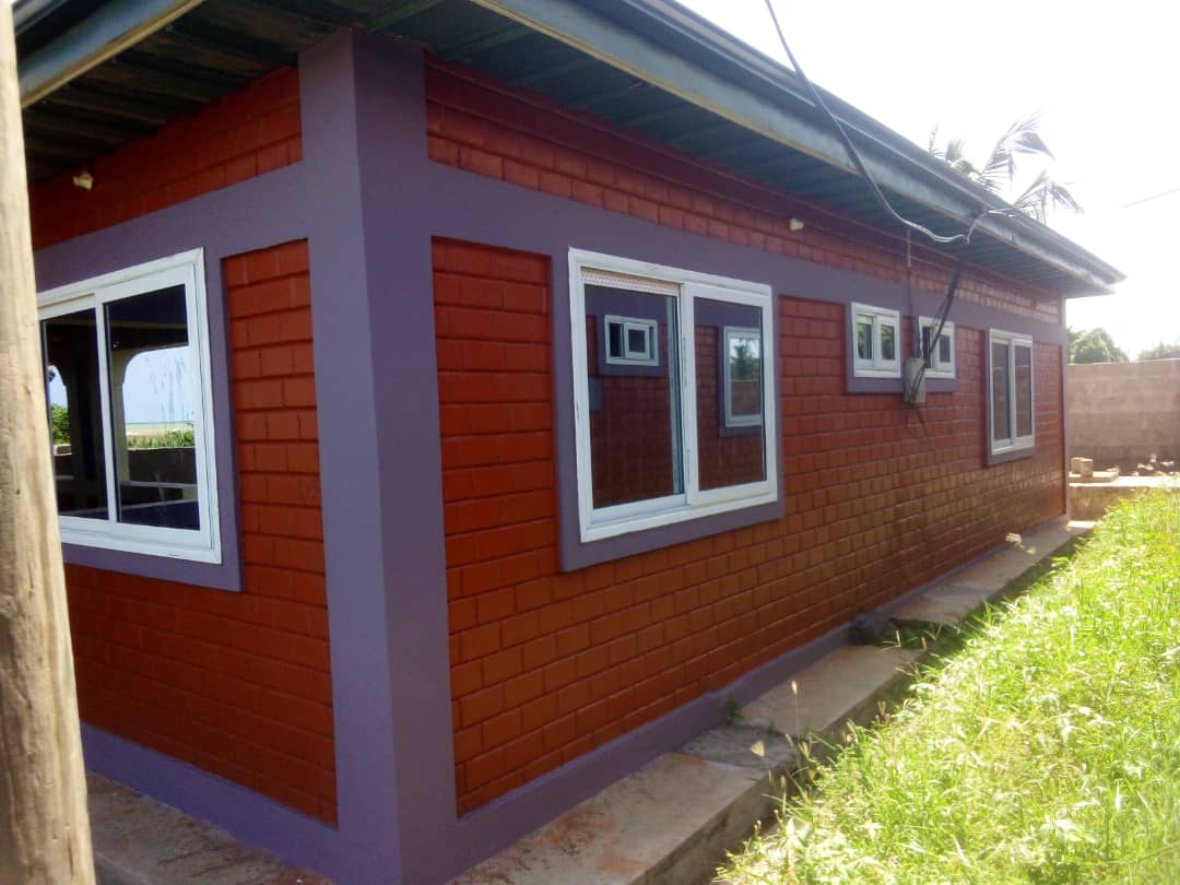 Hydraform Seaweed-Interlock Bricks Technology